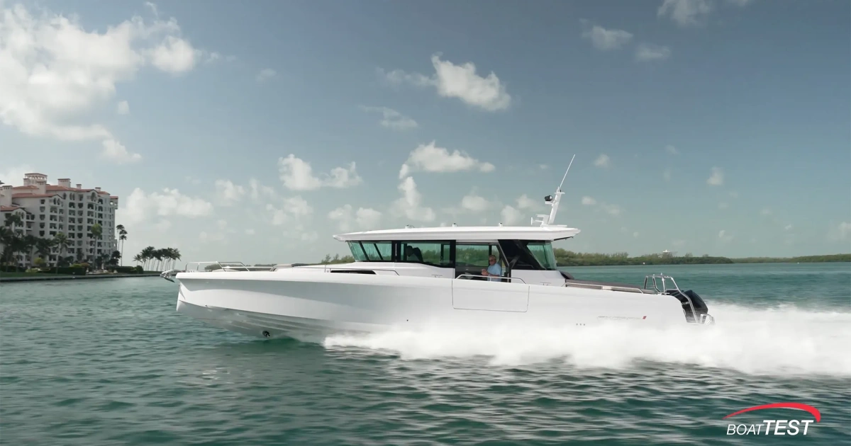 Reviews & Tests - BoatTest.com (U.S) Axopar 45 XC Cross Cabin » Axopar ...