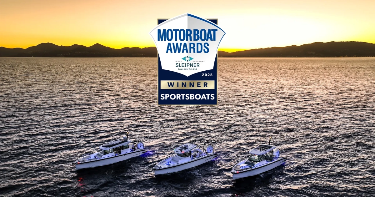 News - Axopar 29 wins ‘Best Sports Boat’ at Motor Boat Awards 2025 ...
