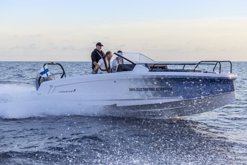 Press releases - An electrifying sensation from Axopar in Cannes ...