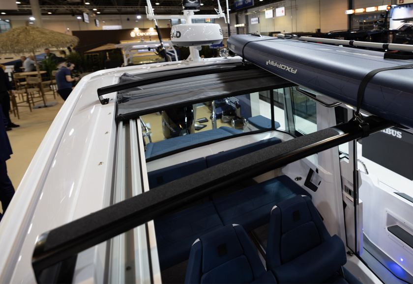 Axopar 29 XC Cross Cabin » Axopar Boats
