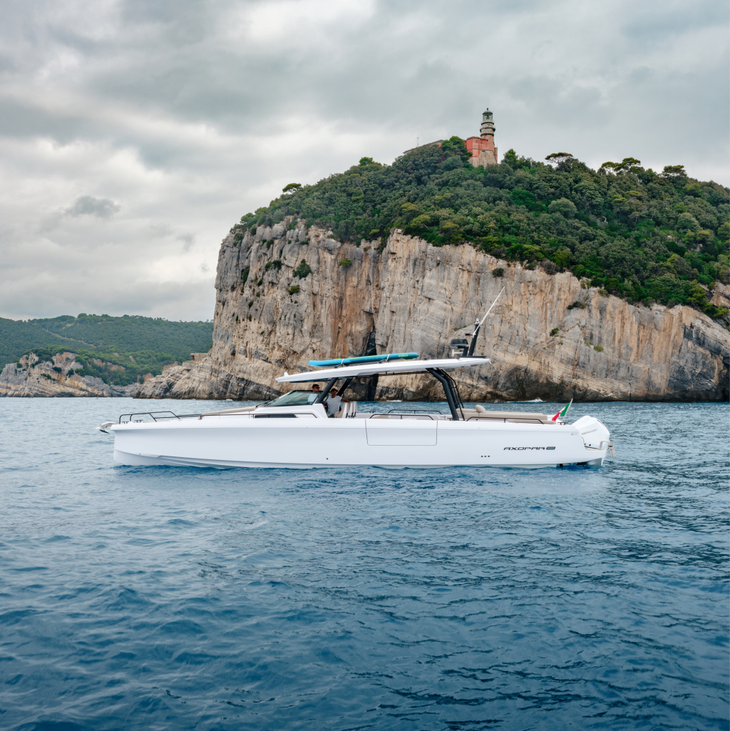 Axopar 45 Sun-Top » Axopar Boats