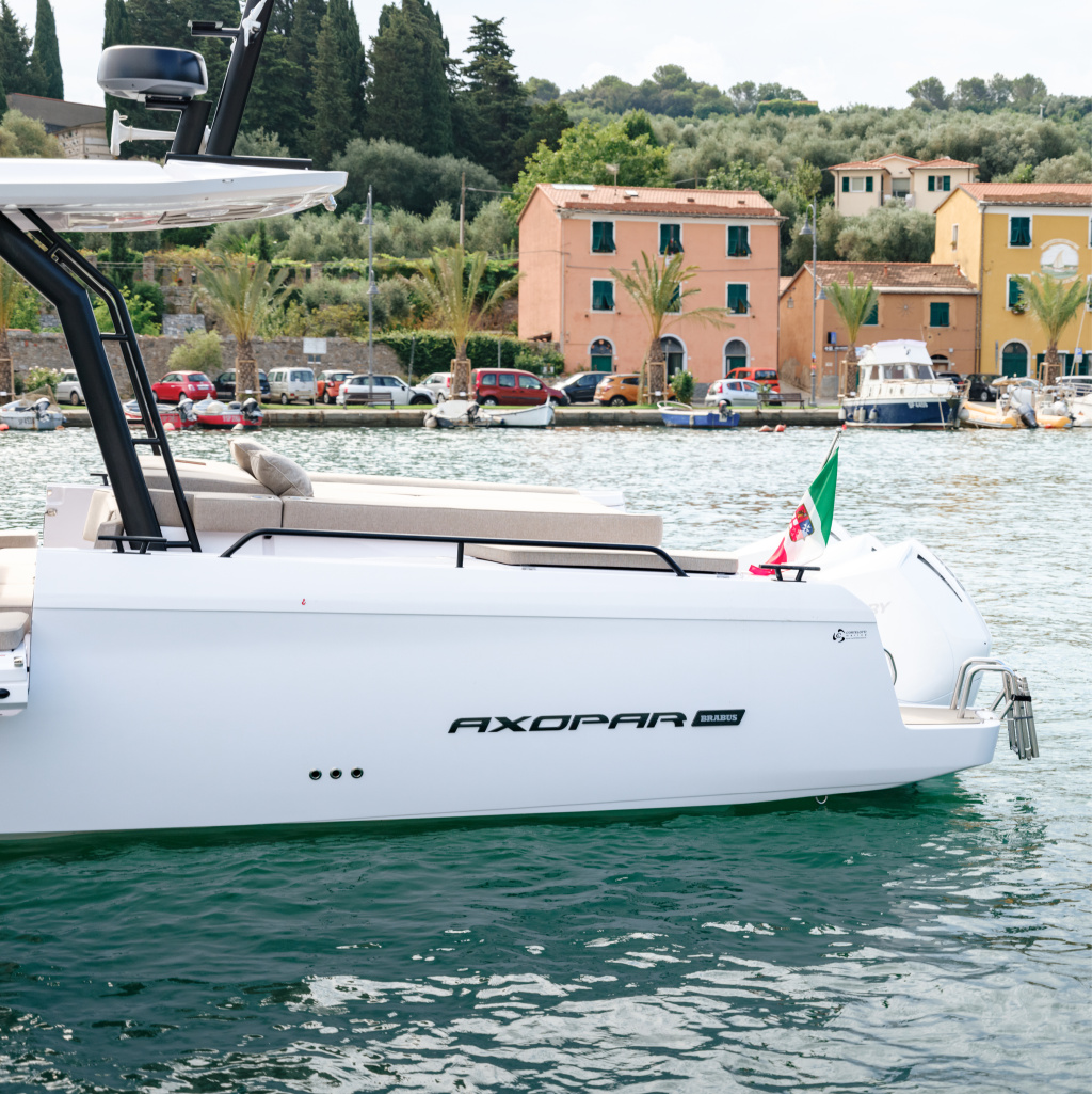 Axopar 45 Sun-Top » Axopar Boats