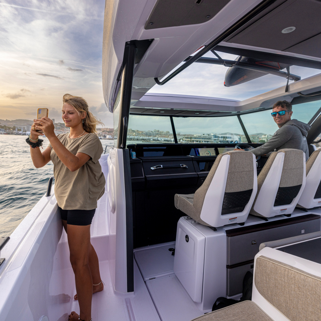 Axopar 45 Cross Top » Axopar Boats