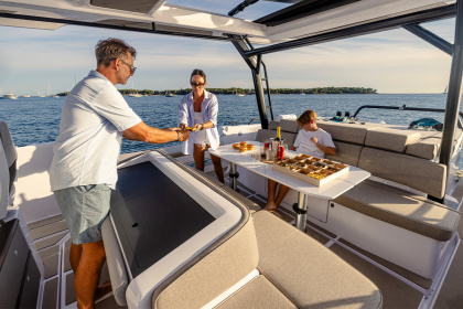 Axopar 45 Sun-Top » Axopar Boats